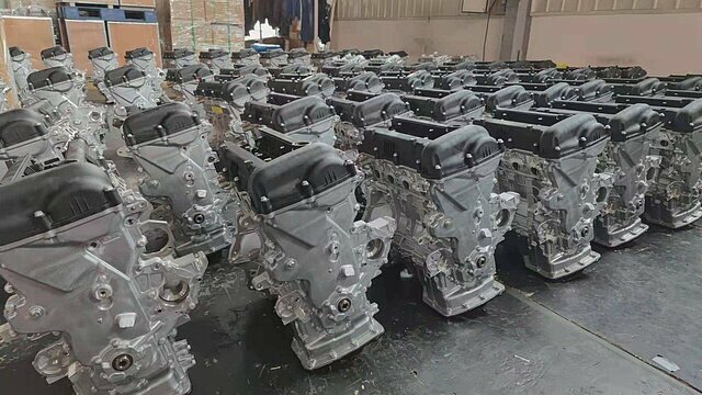 Motorların satışı Mekanica, Voronej, foto