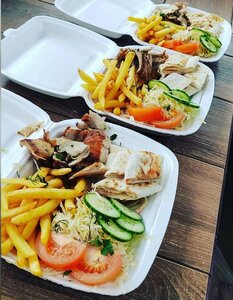 Skill Grill (Minski District, Barawlianski Rural Council, agragaradok Liasny, mikrarajon Zialiony Bor), fast food  Minskaya oblastından