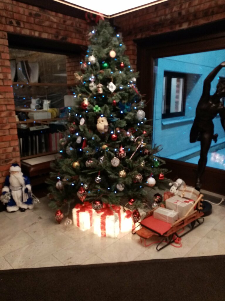 Yönetim ofisi Esterk Lux Parfum, Moskova, foto