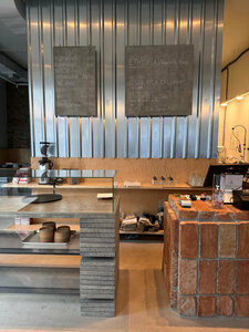 Chernyi Cooperative Coffee Roasters (Cara Urosa Street No:26), kahve dükkanları  Belgrad'dan