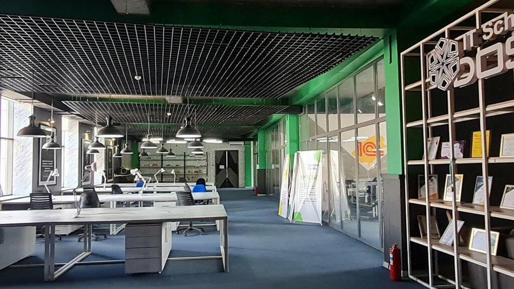 Eğitim merkezleri Dosti IT School, Türkistan, foto