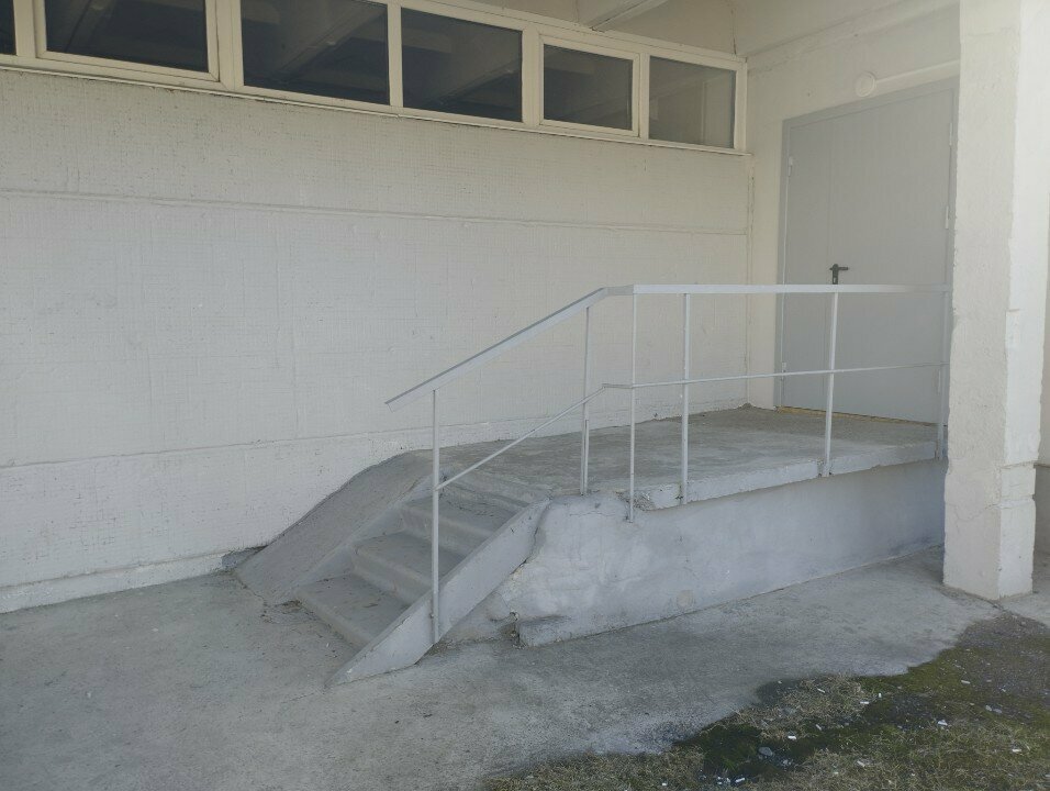 Eğitim altyapısı Молодежный центр академия Проектных Команд, Krasnoyarsk, foto