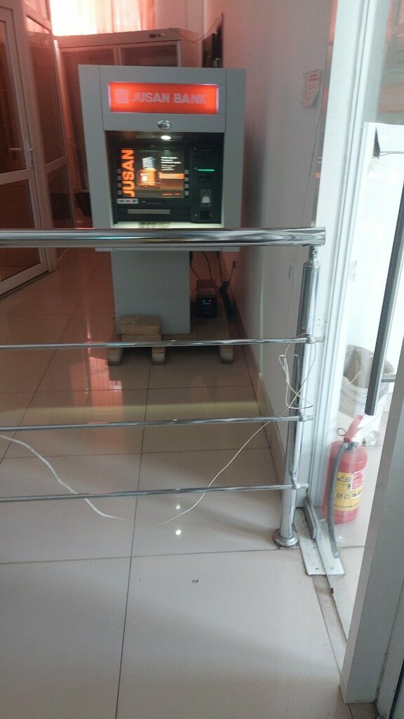 ATM'ler Alatau City Bank, Aktöbe, foto