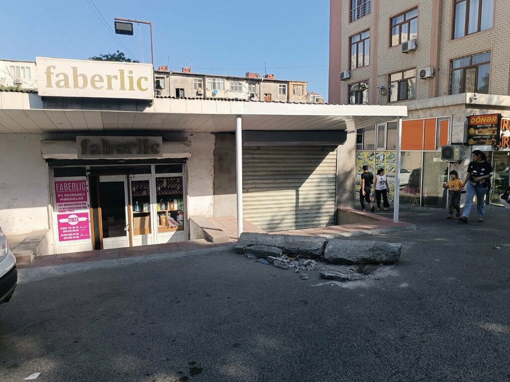 Kozmetik ve parfümeri mağazaları Faberlic, Bakü, foto