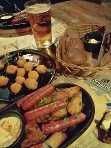 Helga (Maksima Gorkogo Street No:6А), restoran  Pskov'dan