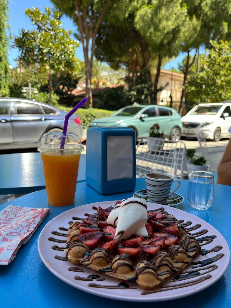 Dondurmacılar Bubble Waffle & Roll Ice, Alanya, foto
