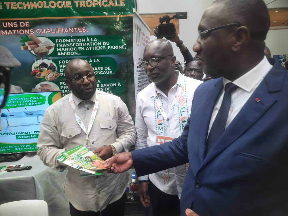 Devlet kurumları ve bakanlıklar Ivorian Society of Tropical Technology, Abican, foto
