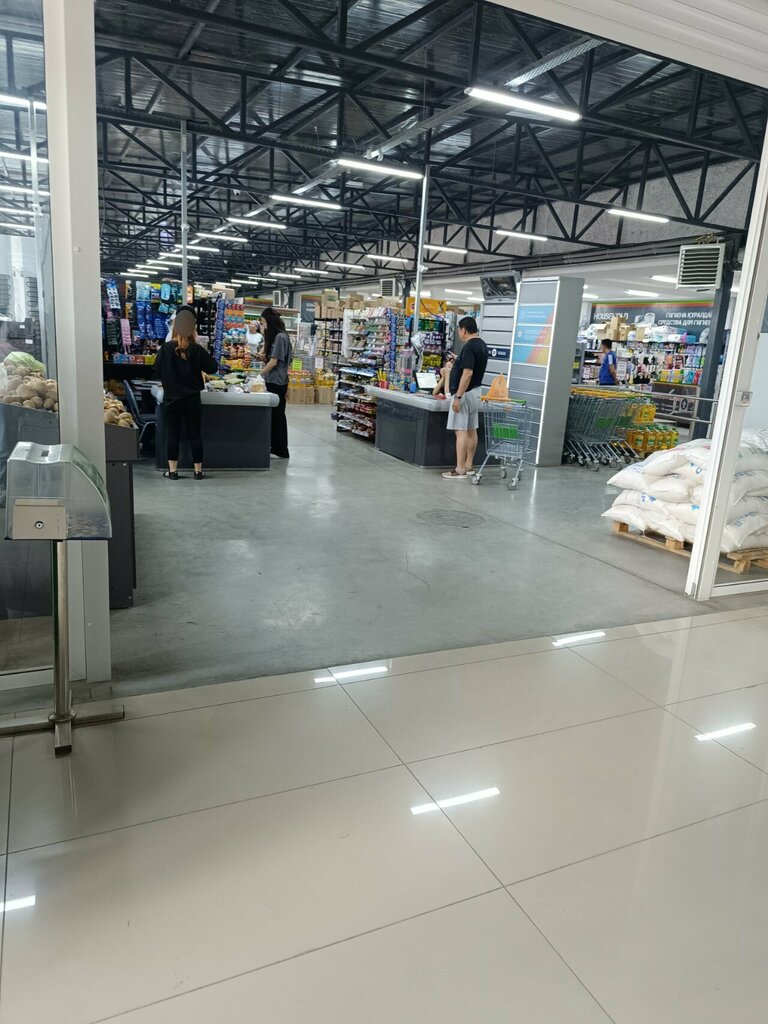 Süpermarket Optovik N°1, Taraz, foto