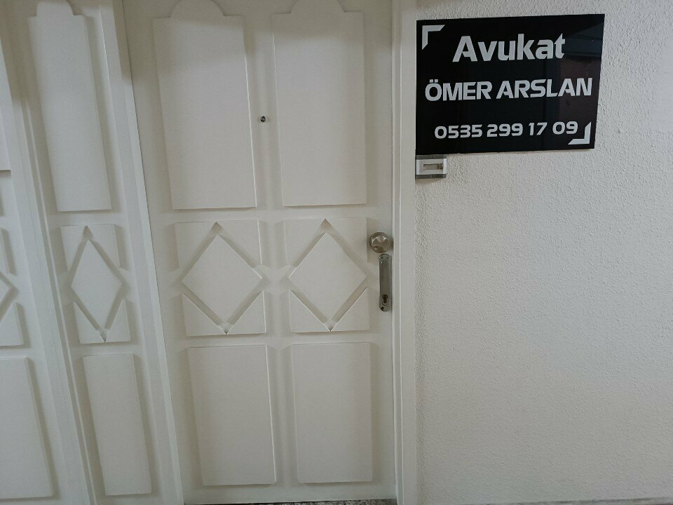 Avukatlar Avukat Ömer Arslan, İzmir, foto