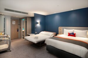 Holiday Inn Express - London Heathrow T4 an Ihg Hotel (Swindon Road No:4, London), otel  Londra'dan