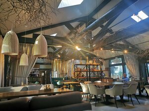 Les na kose (ulitsa Vzmorya No:44, posyolok Lesnoy, Russian Federation), restoran