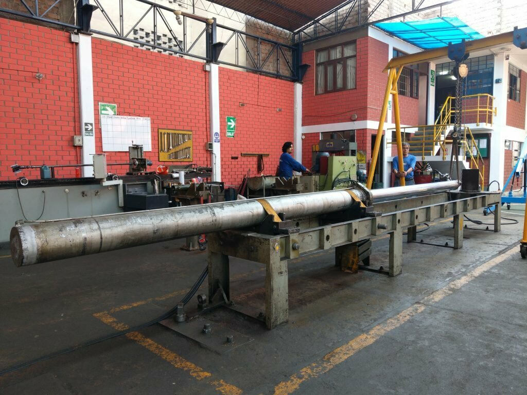 Otomobil servisi Invemet, Lima, foto