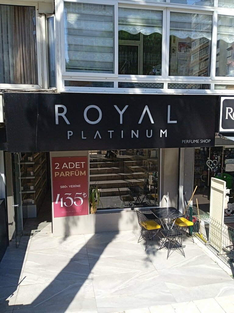 Kozmetik ve parfümeri mağazaları Royal Platinium, İzmir, foto