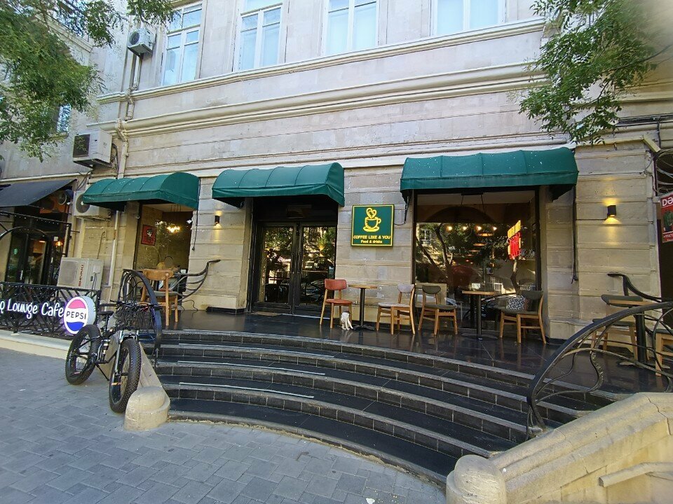 Restoran Coffee Like & You, Bakü, foto