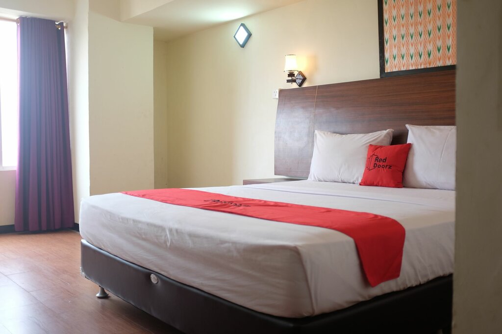 Otel RedDoorz Plus near Senen, Cakarta, foto