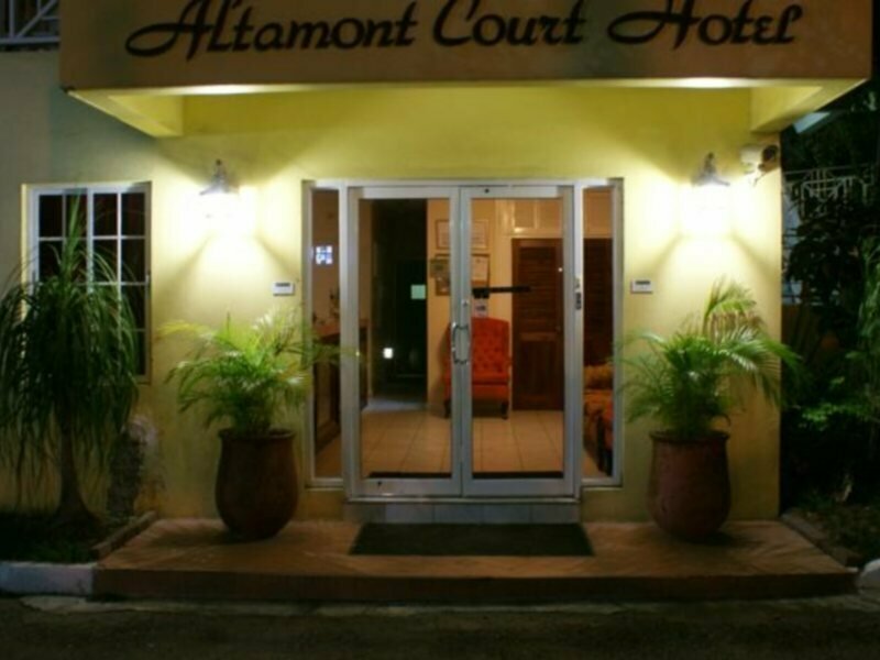 Otel The Courtleigh Hotel and Suites, Kingston, foto