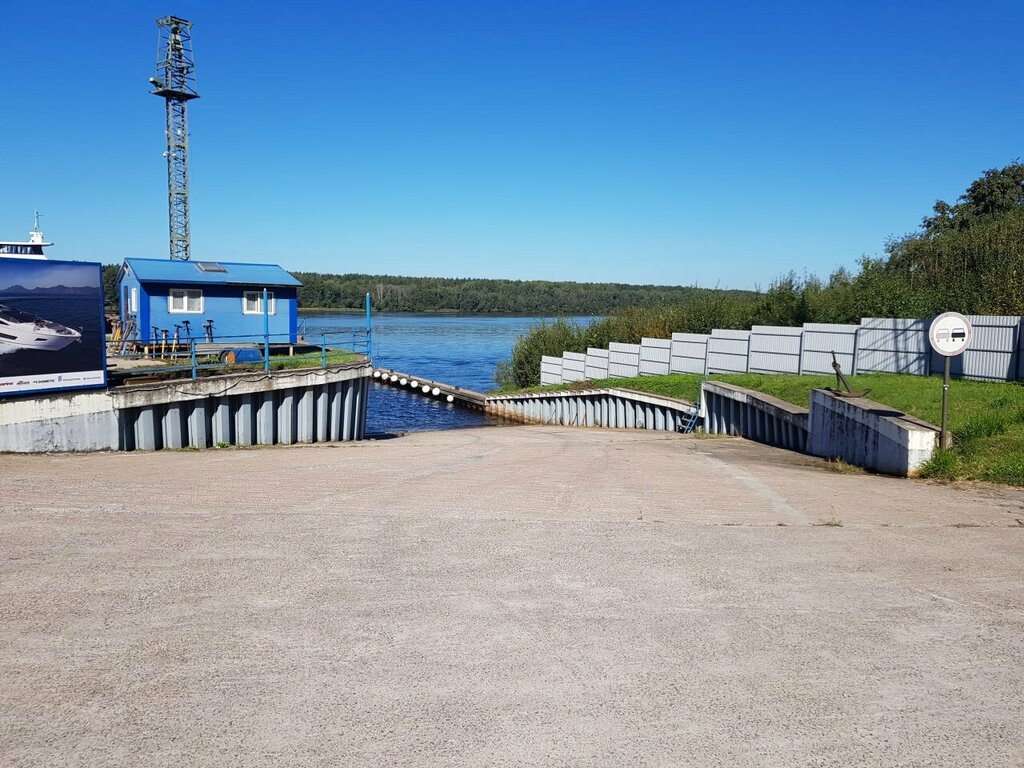 Yat kulüpleri Port Dubrovka, Kirovsk, foto