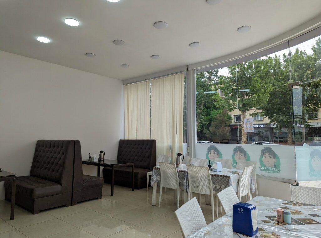 Kafe Qarsillama somsa, Taşkent, foto