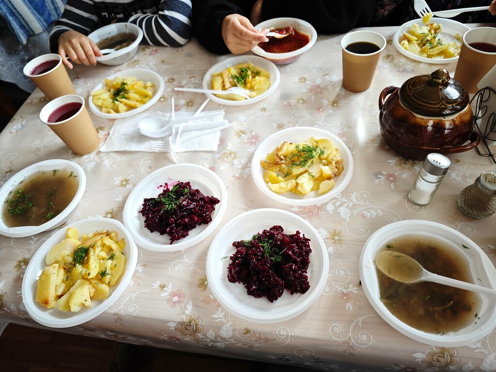 Kafe Монастырская трапезная, Yaroslavskaya oblastı, foto