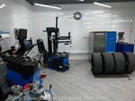 Авторемонт (Казачинское шоссе No:1), oto lastik tamiri  Sevastopol'dan