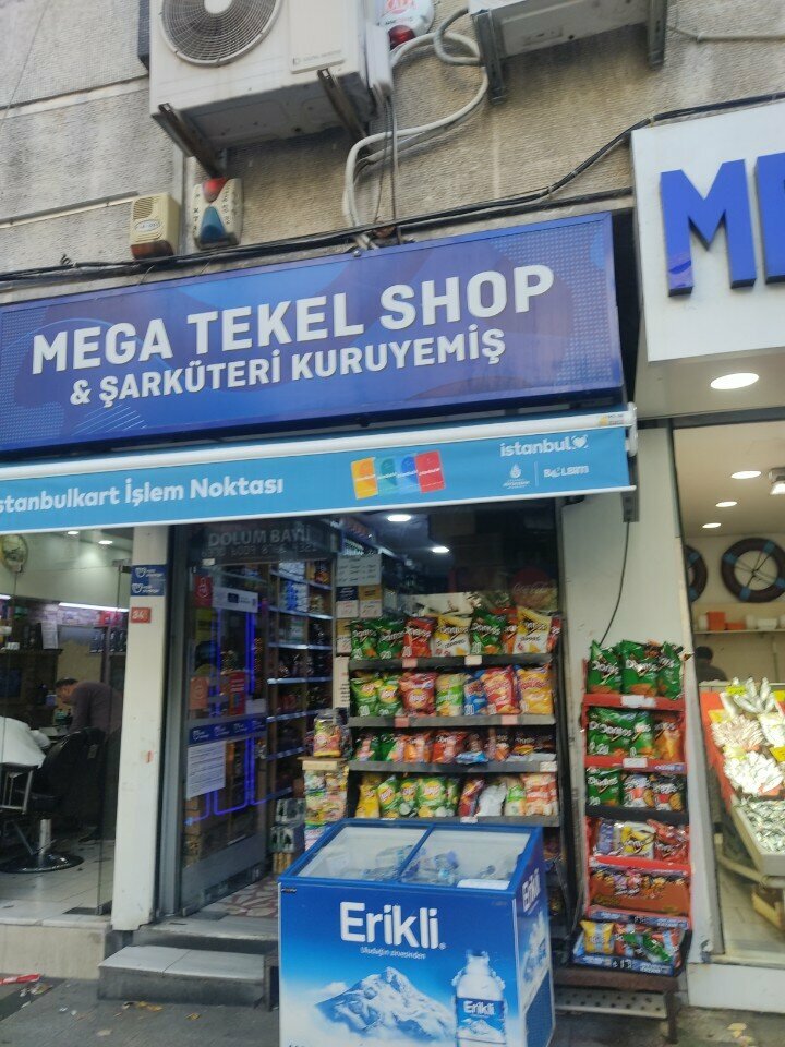 Alkollü içecekler Mega Tekel Shop, İstanbul, foto
