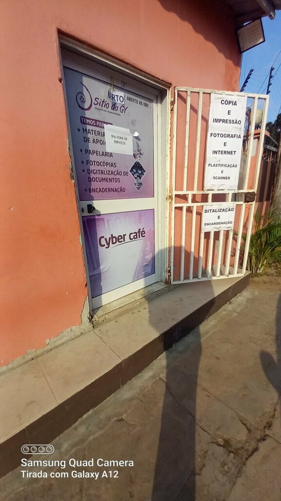 i̇nternet kafeler Cyber Café VM Lumona, Loanda, foto