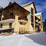Dubki Snow Point (Karachaevskaya Street No:19/2, Resort Settlement of Dombay), otel  Karaçay‑Çerkez Cumhuriyeti'nden