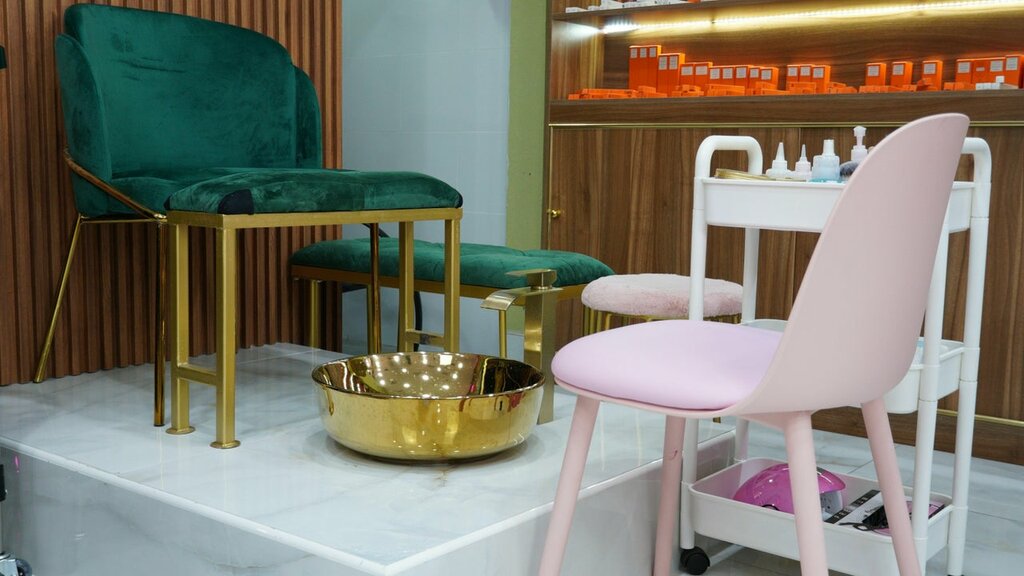 Kuaförler Yara Nails & Beauty Salon, Dubai, foto