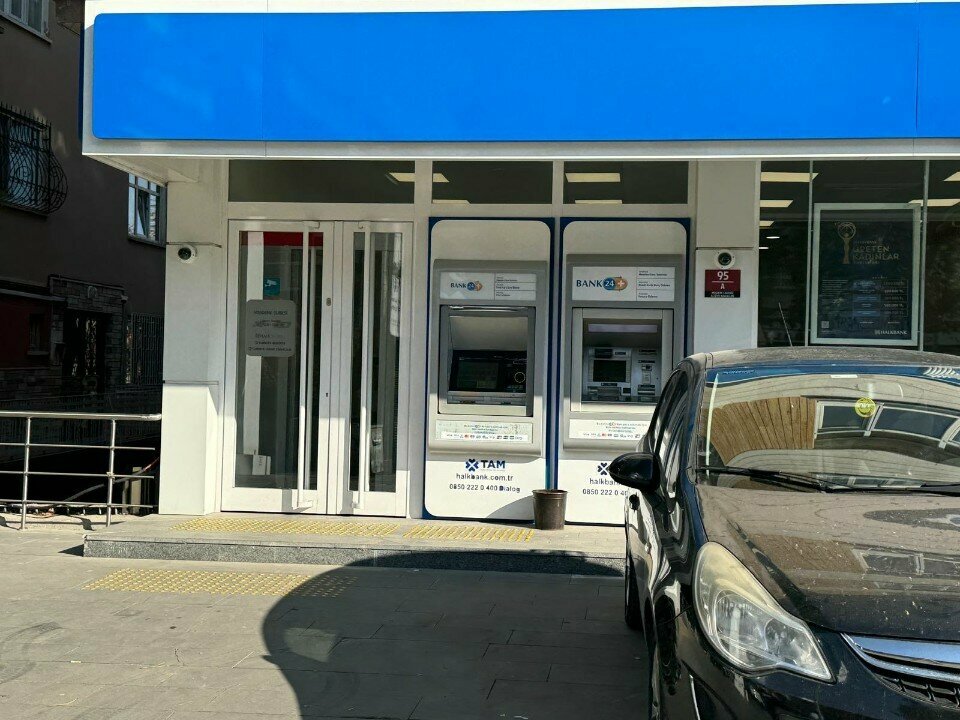 ATM'ler Halkbank ATM, Ankara, foto