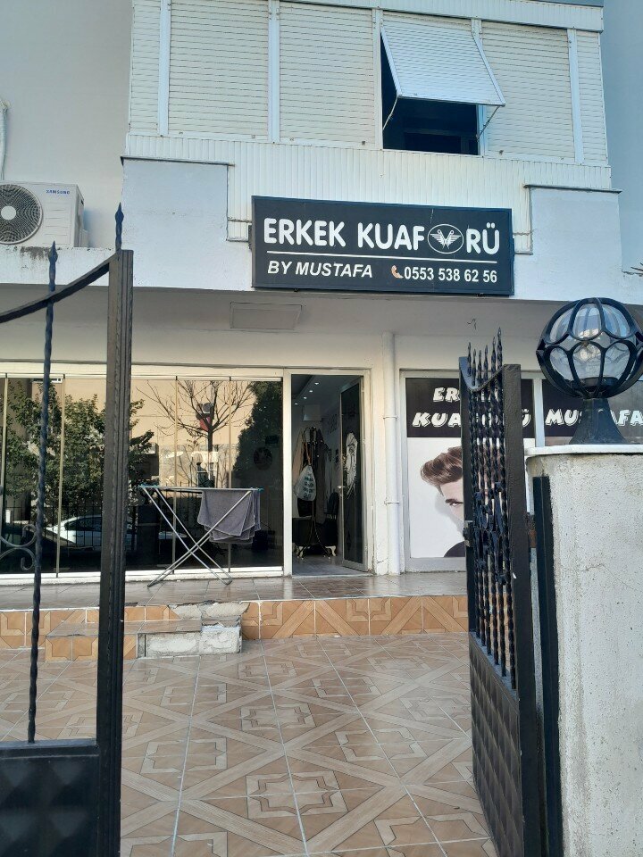 Kuaförler By Mustafa Erkek Kuaförü, İzmir, foto