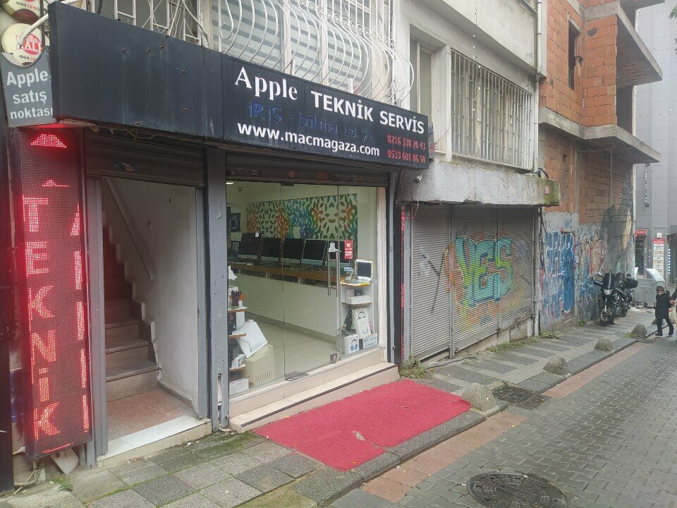 Bilgisayar teknik servisleri Yılmaz Bilgisayar Elektronik, İstanbul, foto