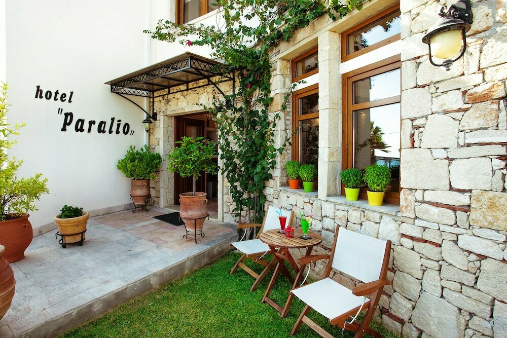 Otel Paralio Hotel, Dünya, foto