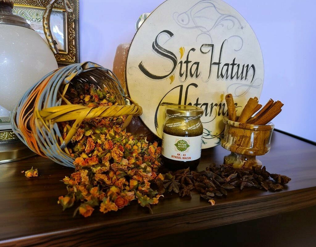 Besin takviyesi, aktariye Şifa Hatun Aktar, Kütahya, foto
