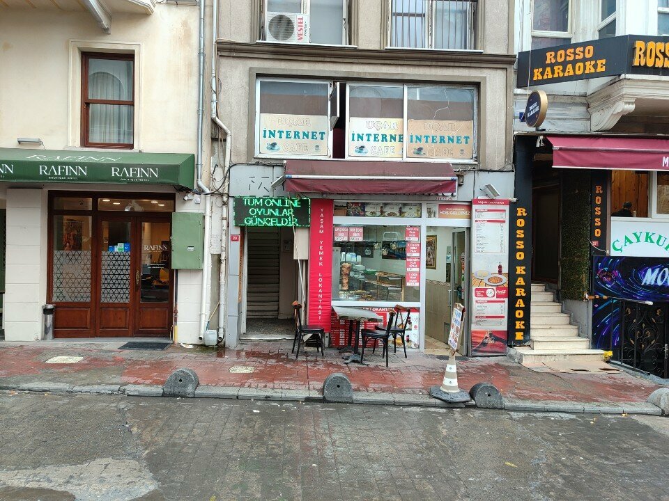 i̇nternet kafeler Uçar İnternet Cafe, İstanbul, foto