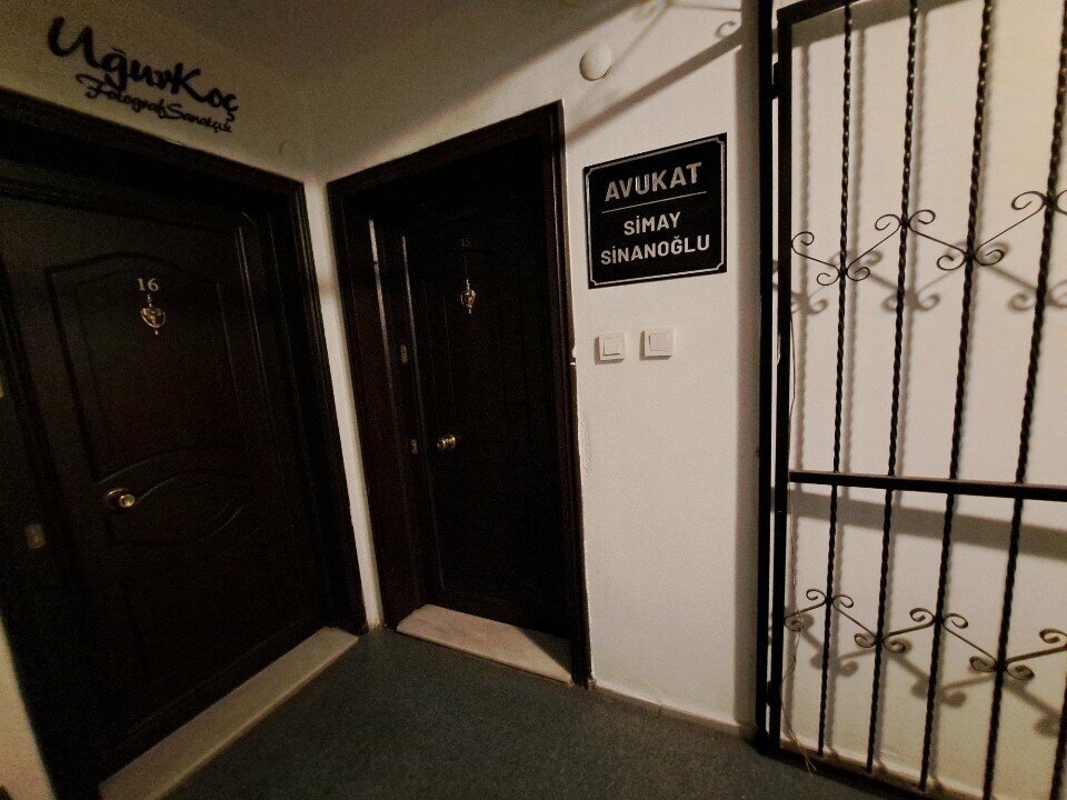 Avukatlar Avukat Simay Sinanoğlu, İzmir, foto