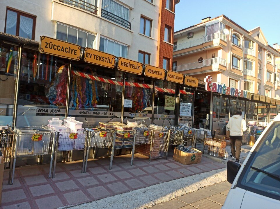 Yem ve yem katkı maddeleri Tantana Avm, Ankara, foto