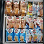 Магазин (No:48, derevnya Nikolayevshchina), market  Saint‑Petersburg ve Leningradskaya oblastından