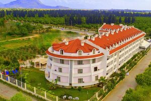 Dalaman Lykia Resort Hotel (Muğla, Dalaman, Ege Mah., Susam Sok., 21), otel  Dalaman'dan