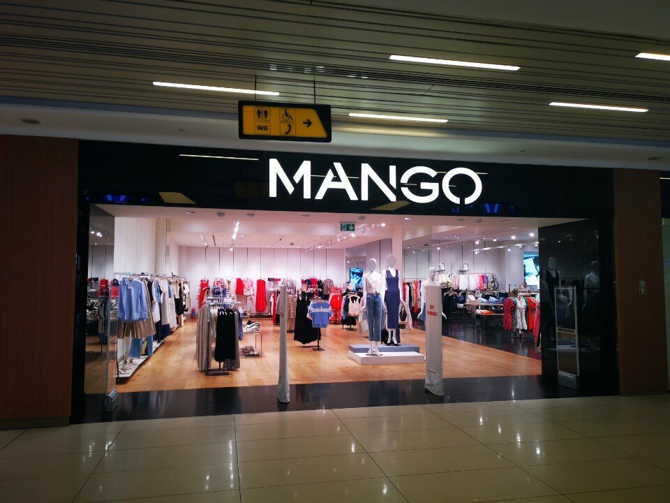Giyim mağazası Mango, İstanbul, foto