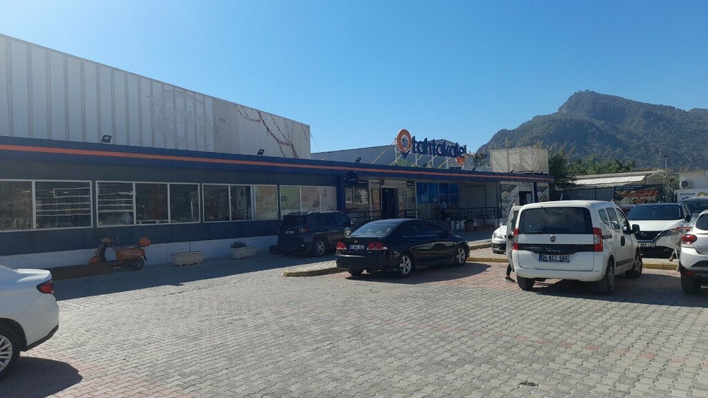 Alışveriş merkezleri Tahtakale Spot AVM - Liman Şubesi, Antalya, foto