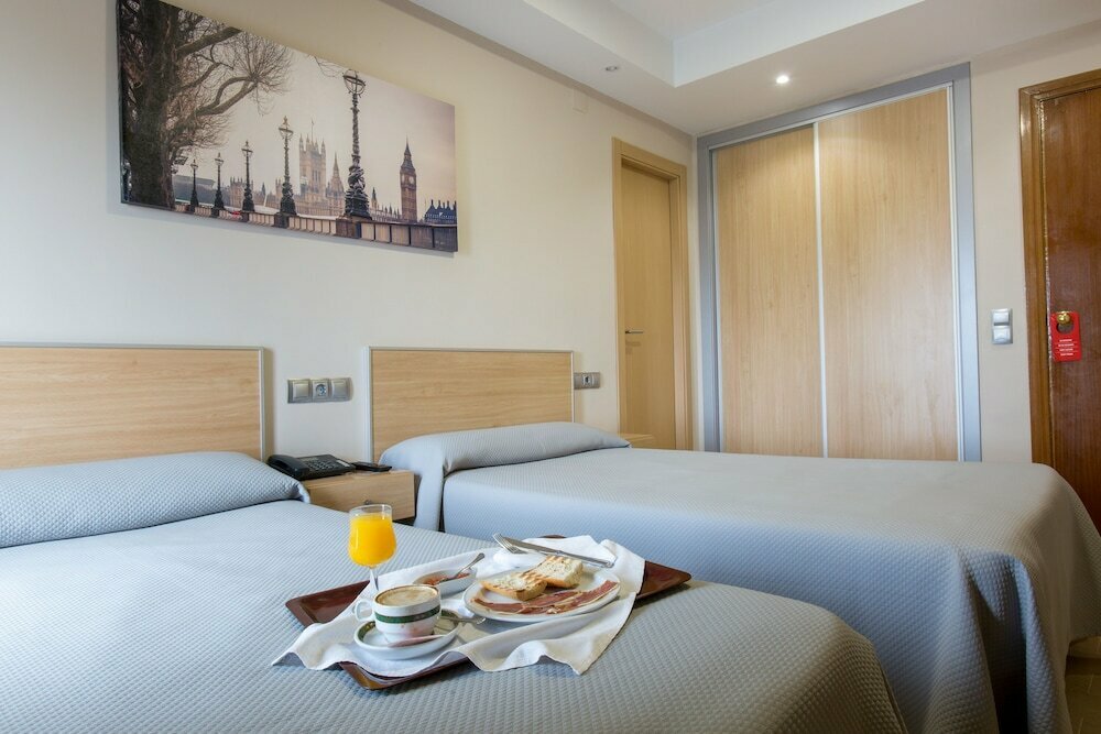 Otel Olympia Ronda Hostel, Valensiya, foto