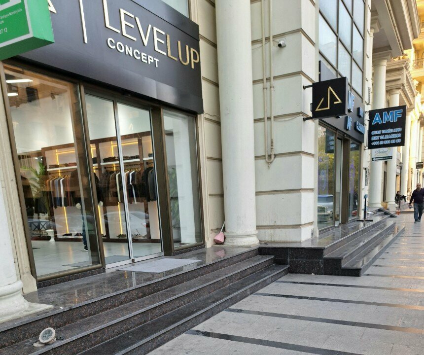 Giyim mağazası Level Up, Bakü, foto