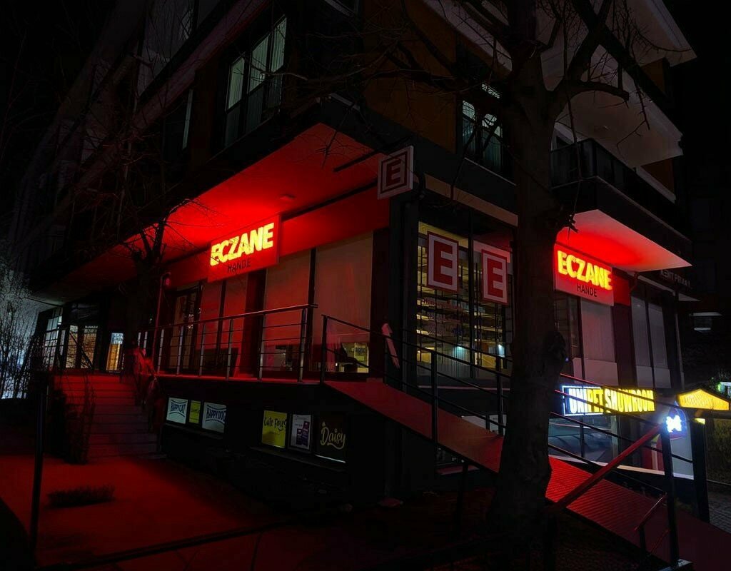 Eczaneler Hande Eczanesi, Kartepe, foto