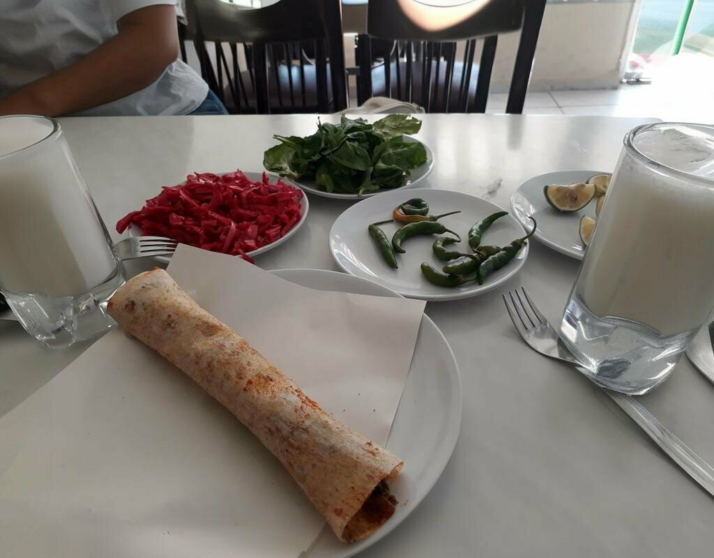 Restoran Emir Tantuni Mezitli, Mersin, foto