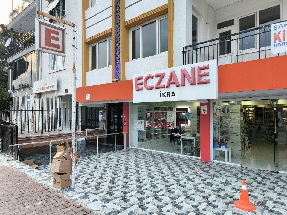 Eczaneler İkra Eczanesi, Antalya, foto