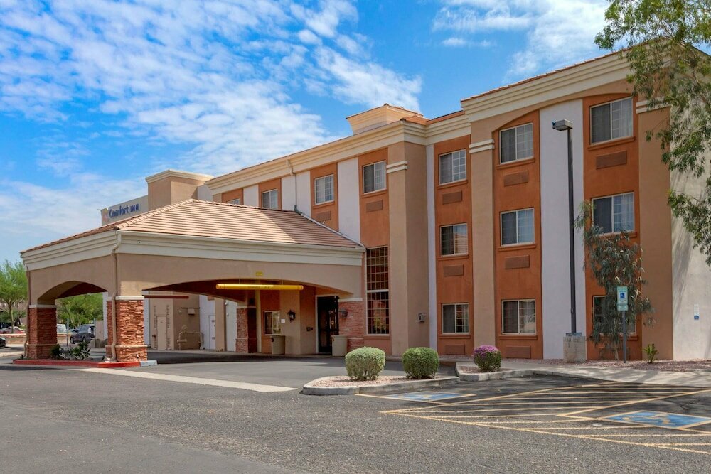 Otel Comfort Inn & Suites North Glendale - Bell Road, Glendale, foto