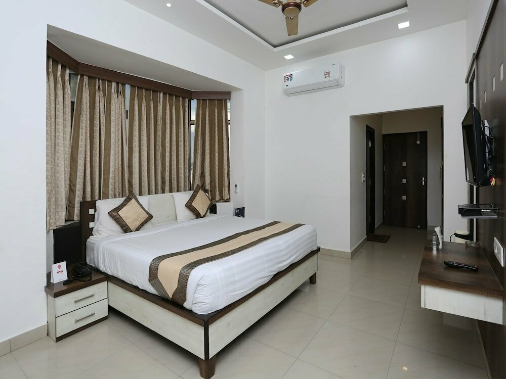 Otel Capital O 10970 Hotel Krishna Palace, Uttar Pradeş, foto