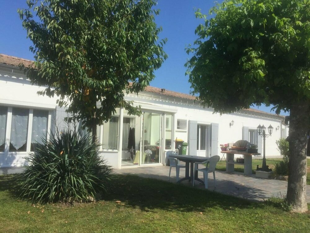 Otel Au Coeur du Médoc, , foto
