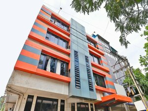 Oyo 13398 Hotel Relish (State of Gujarat, City of Vadodara), otel  Vadodara'dan