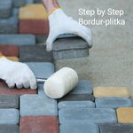 Bordur-plitka (Armyanskiy pereulok No:4В, Vsevolozhsk), kaldırım taşları  Vsevolgsk'tan